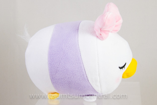 Daisy Duck (Sleeping) (Mickey & Friends) at Tsum Tsum Central